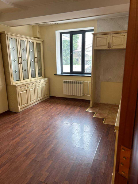 Аренда Коммерческое помешенные на Дархане ID:KM386