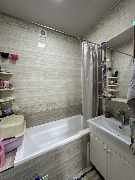 Продается квартира 68 кв / м, Фрунзе (Истиклол ресторан)