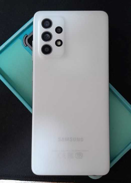 Samsung A52 oq rangda akuratno tutilga