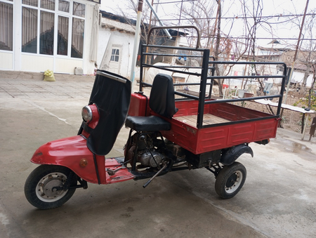 Муравей сотилади
