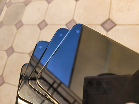 Samsung Galaxy S10e DUOS. OzU 6 GB. Joyi 128 GB. IDEAL. IME tayyor