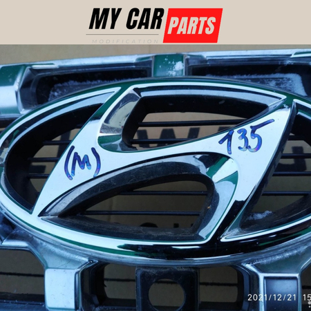 Решетка радиатора Hyundai Santa Fe IV