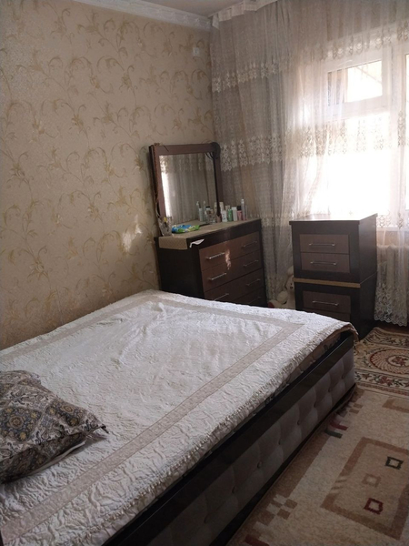 Срочно сотилади Сергели 4      2+¹/1/5  62 м² балкон 2/6
