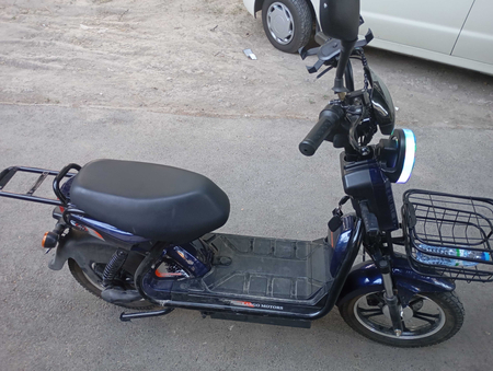 Skuter to'klik Largo motrs