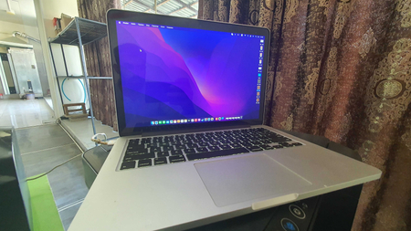 Продам macbook Pro 13.inch 2015 год