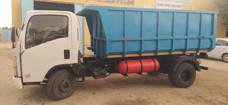 ISUZU NPR самасвал