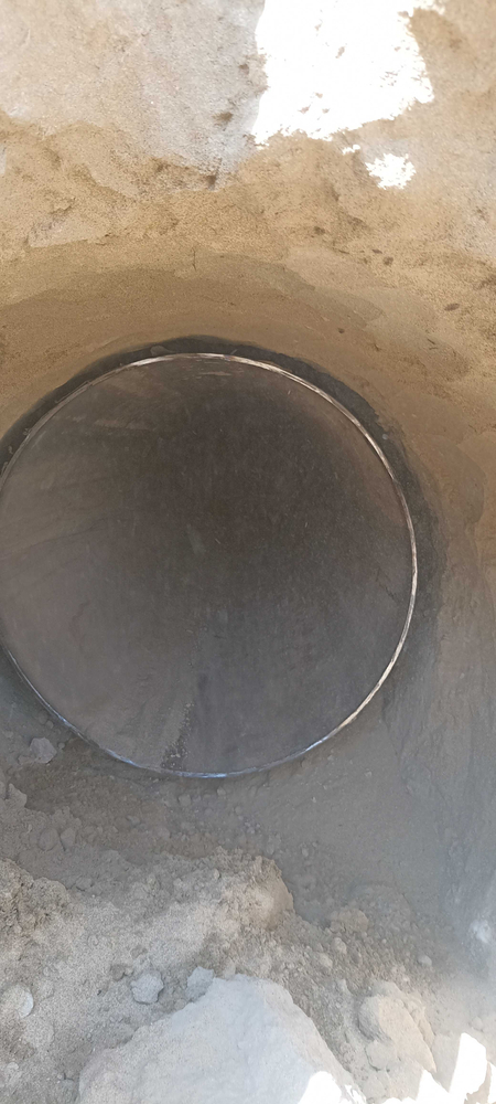 Yer ostidan 70sm va undan katta truba qazib oʻtkazamiz Prokol qilamiz.