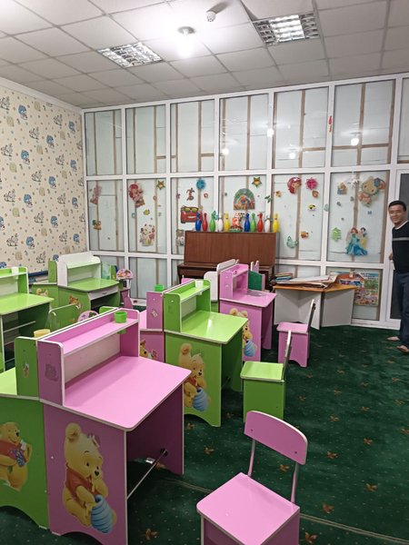 Детская парта стули билан болалар учун