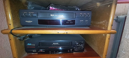 Телевизоры GoldStar и Halrun. Видеомагнитофоны GoldStar и Philips