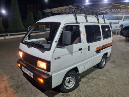 Damas sotiladi 1997 yil 2500 $