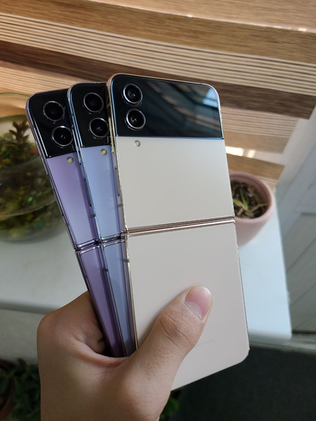 Samsung Z flip4 5G