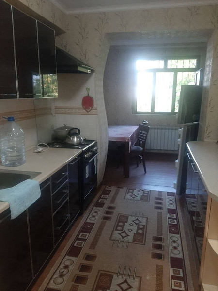 Продаются квартиры на одной площадке. 4 этаж 1+2  возле дороги!