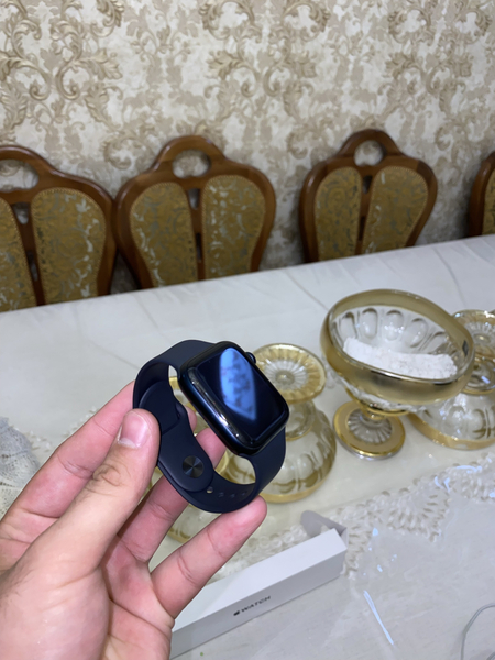 Срочно Iwatch SE Gen 2 44mm 97% Midnight Sport band Срочно продается