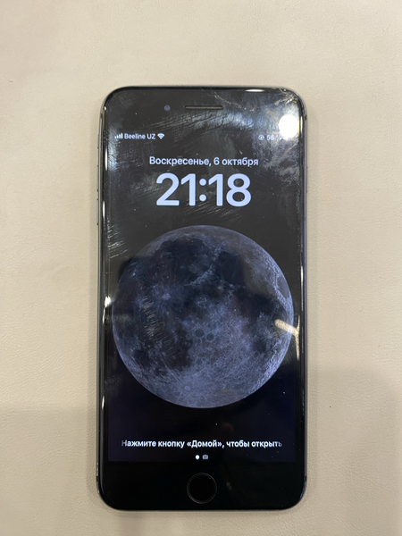 iPhone 8plus в нормальном состоянии