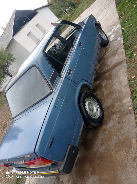Vaz 2107 sotiladi Gazda  matiz generator let E7 fara