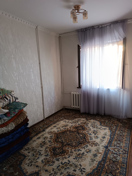 Срочно Продаю 2х-комнат На Слонима рядом Беш бола Круг