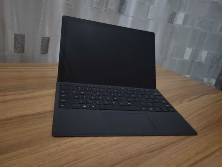 Microsoft Surface Pro 7