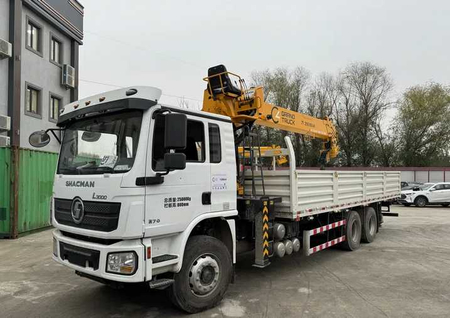 Манипулятор SHACMAN L3000 12 тонн Бошига 36% тўлаб харид қилинг