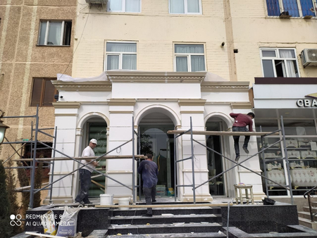 Penoplast mahsulotlaridan karniz, tyaga va padakolniklar.