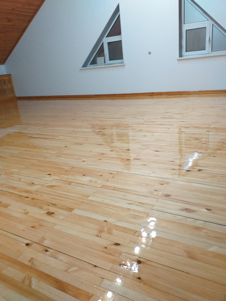 Laminant pol Shilifofka qilish plintus lakirofka restavratsiya