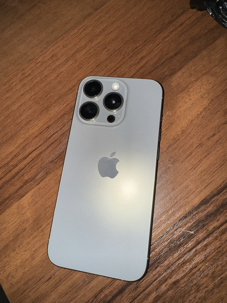 Iphone 15 pro garantiyali