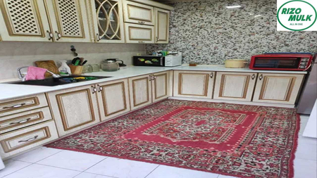 Олмазор туманида файзли ховли сотилади. NR494/131