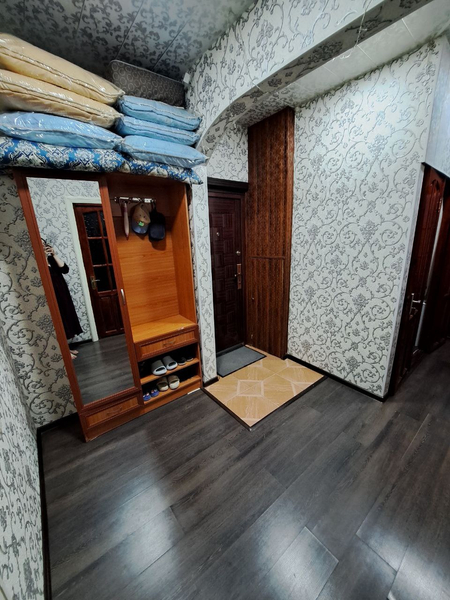 Продаю квартиру на Алмазарском районе