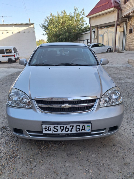 Ласетти - 2013г  1.8л
