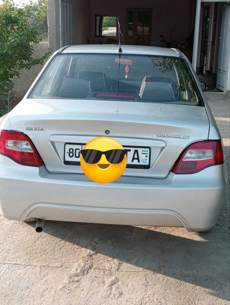 Срочно сотилади Nexia 2 2011