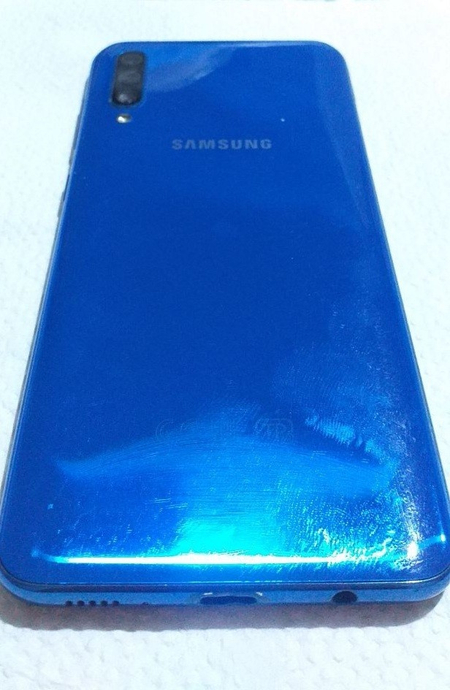 Samsung A50 ajoyib