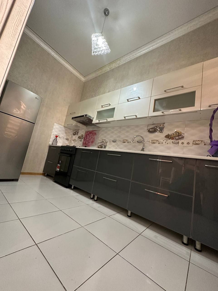 Yakkasaroy Salamatinada Arenda 2.5 sotix 7 xona
