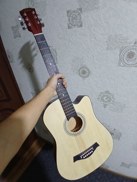 Accustik gitara 38-razmer \\nSo