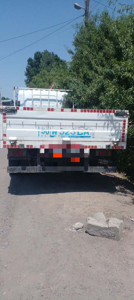 Isuzu bartavoy avtobusdan yasalgan