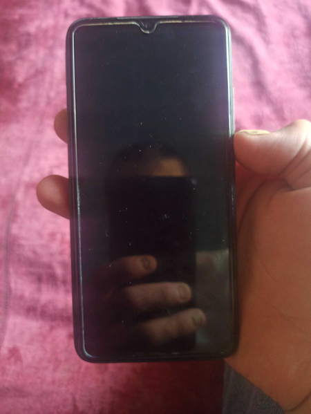 Redmi 7 Bleck 32Gb Srochna sotiladi