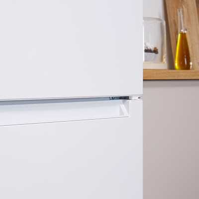 Холодильник с нижней морозильной камерой Indesit DS 4160 W