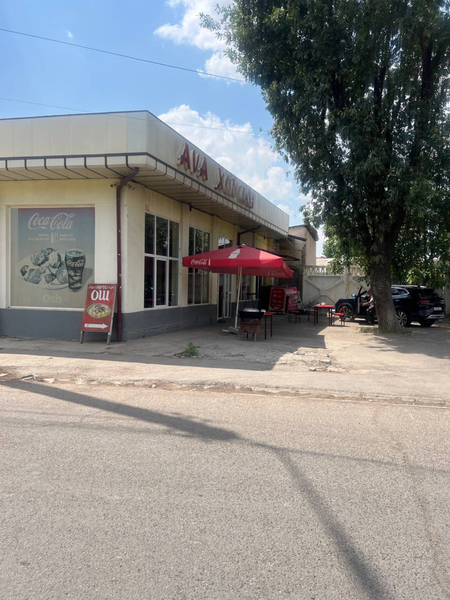 Kafe arendaga beriladi