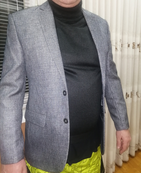 Продаётся пиджак