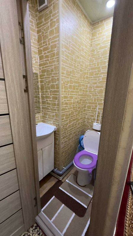 Срочно продается! Тинчлик 2-3/4/4. Кирпич. \\nПлощадь-56 м2.
