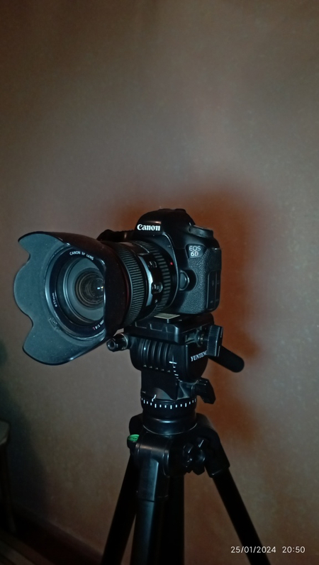Canon eos 6d sotiladi