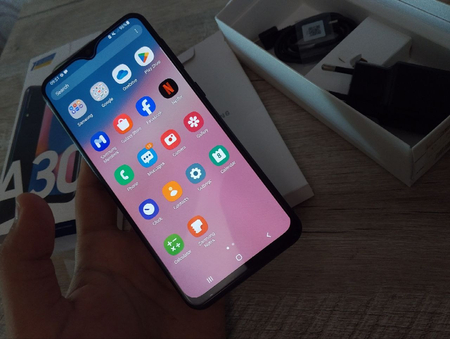 Samsung A30s garantiyali usta ko'rmagan 100 foiz radnoy aybi yo'q