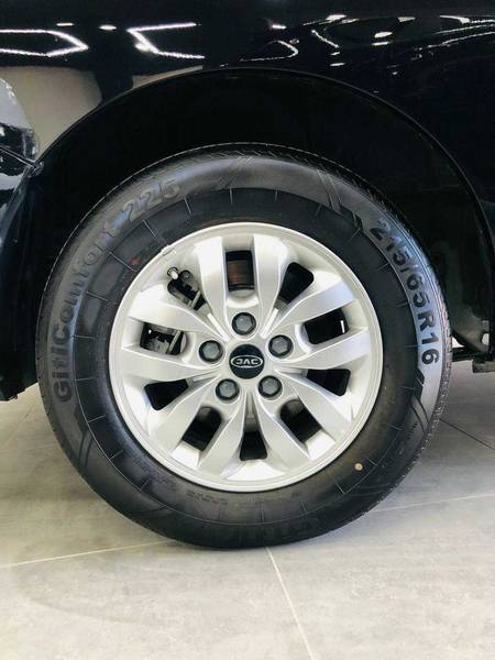 Jac M4 ni Samarqanddan xarid qiling.