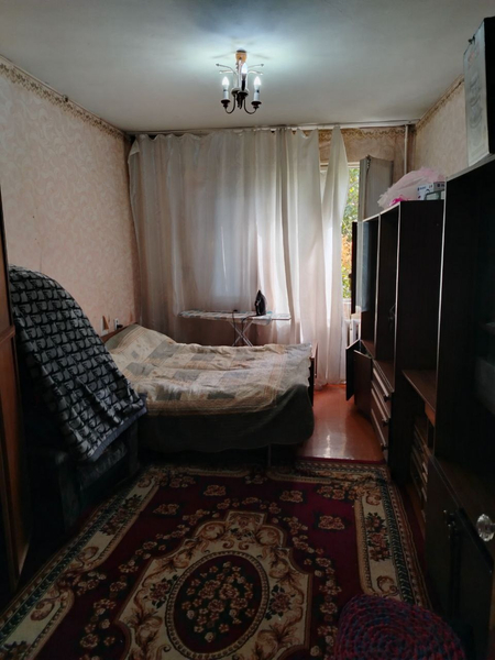 Продам чиланзар ц кв. Двух комнатная. Метро Мирзо Улугбек