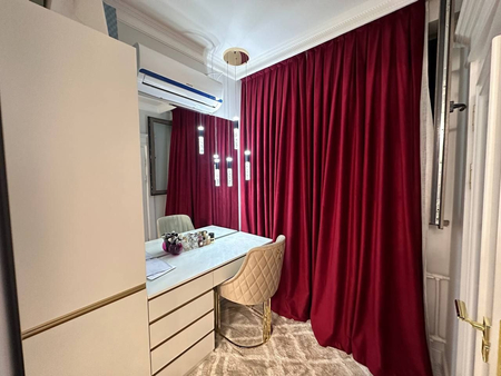 Продажа большой банковской квартиры в центре.