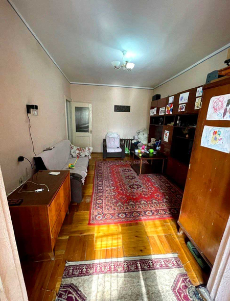 Продается квартира Бий буюк ипак йули метро 3/3/3 85м²
