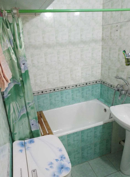 Uy sotiladi chilinzor Ц kv 2 xona razdelniy 63000$