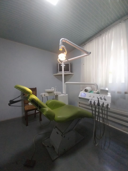 Stomotologik kreslo