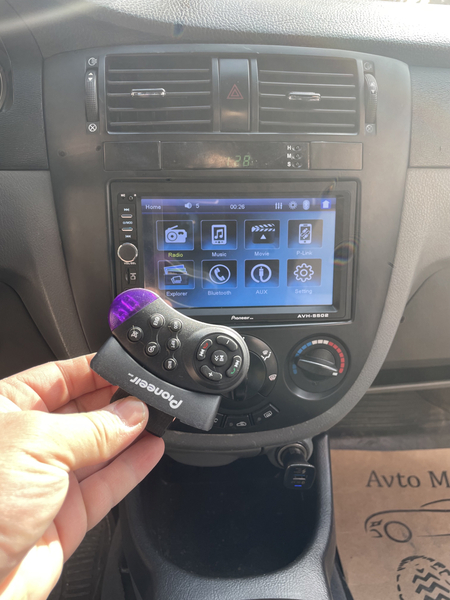 Pioneer mafon manitor sensor ekranli Blutus fleshkali klip kino ko’rsa