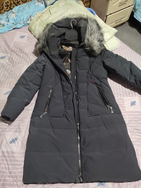 Продам женскую куртку