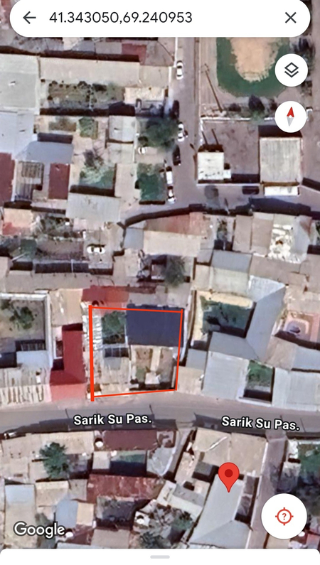 Qorasaroy sariqsuv mahallasi 3 sotihdan 2ta hovli sotiladi yer hisobid