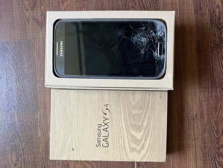 Продам Samsung GALAXY S4